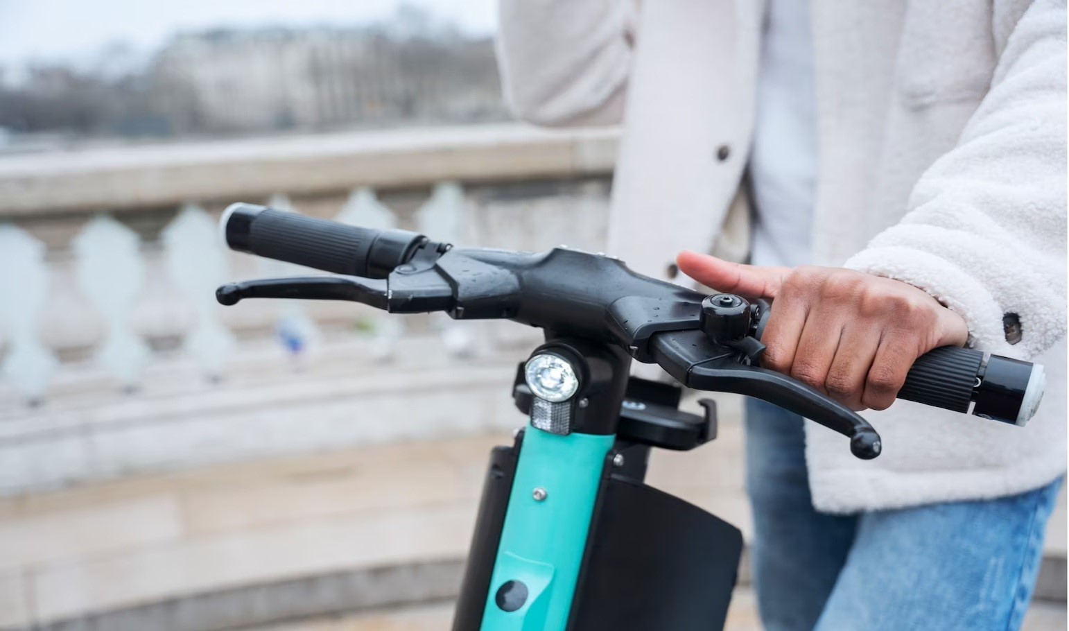 AEEE & ICA launch whitepaper on E2W and E3W adoption in India ...