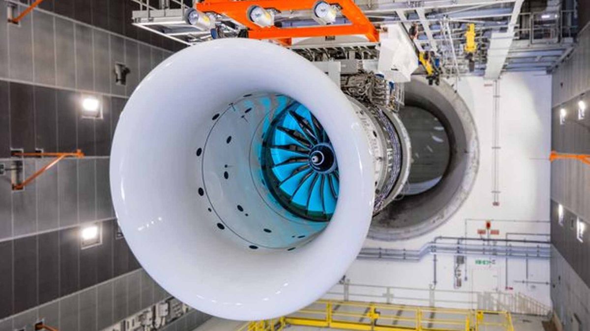 Rolls-Royce is paving the way for greener aviation - Manufacturing ...