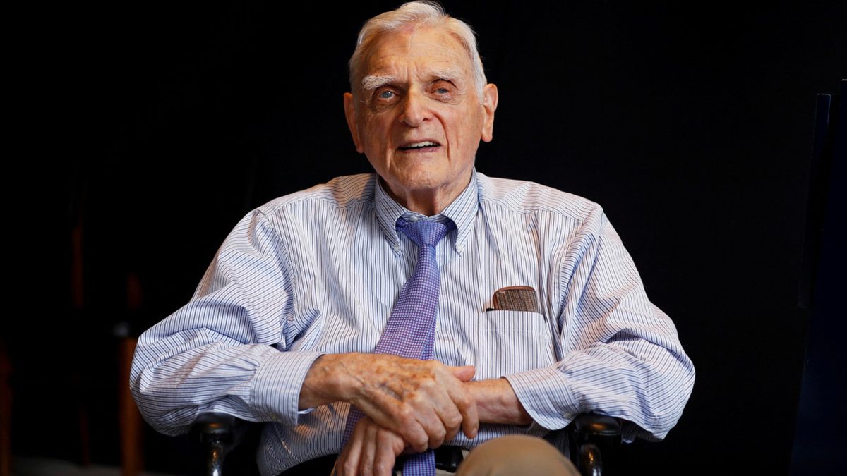 John B. Goodenough, the Nobel Prize-winning inventor of the lithium-ion ...