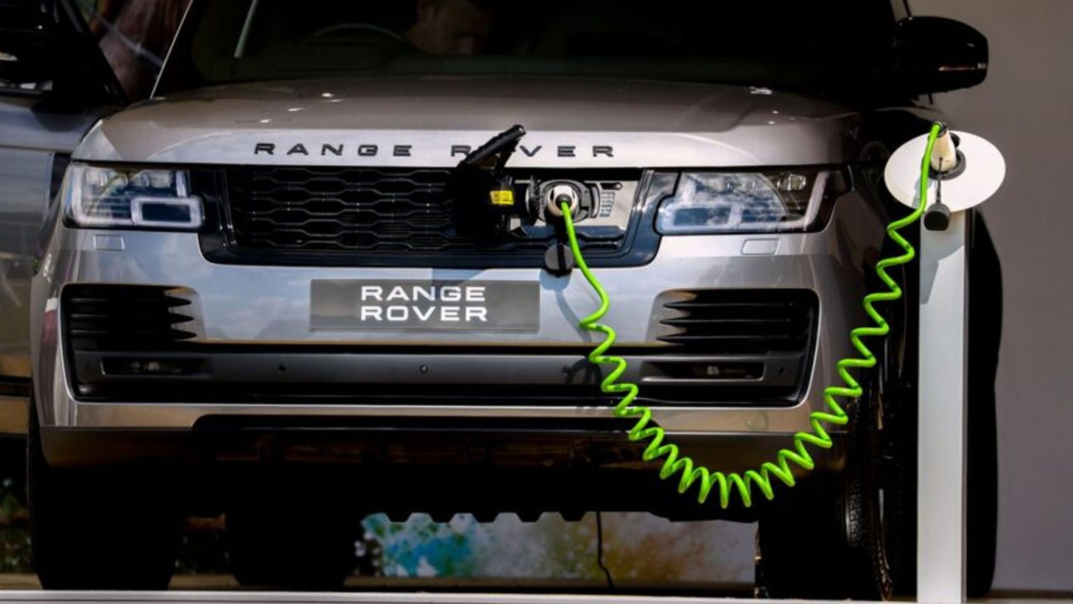 Tata Motors' JLR partners to test recycled EV batteries - Manufacturing ...