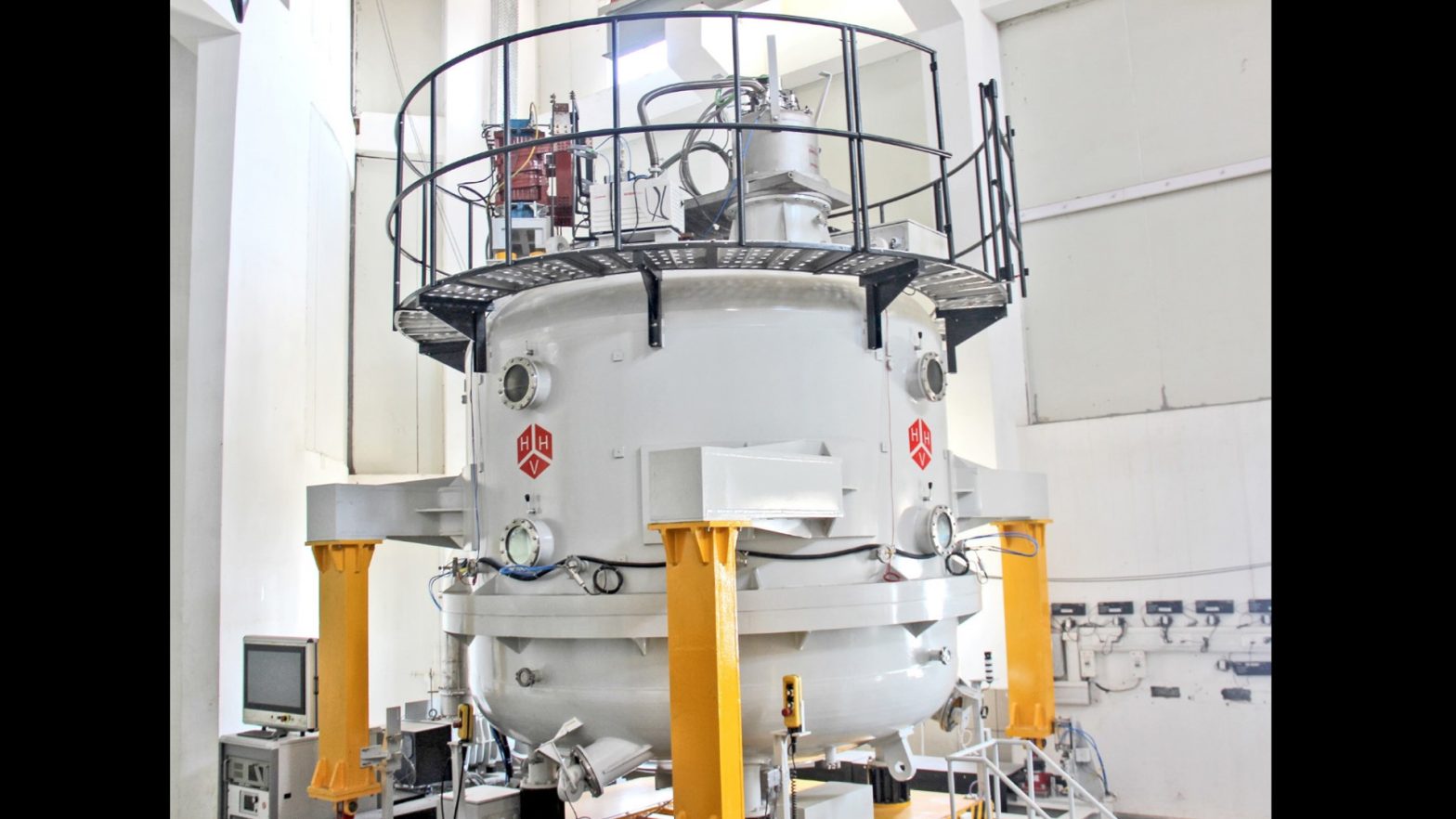 HHVAT instals advanced Telescope Mirror Coater for PRL in Mount Abu ...