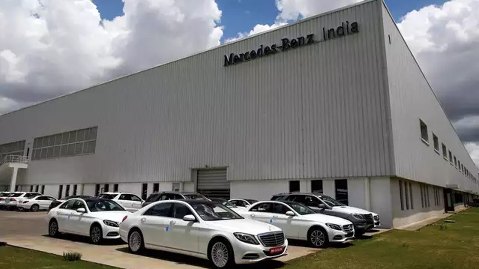 Mercedes-Benz India launches locally assembled EQS SUV - Manufacturing ...