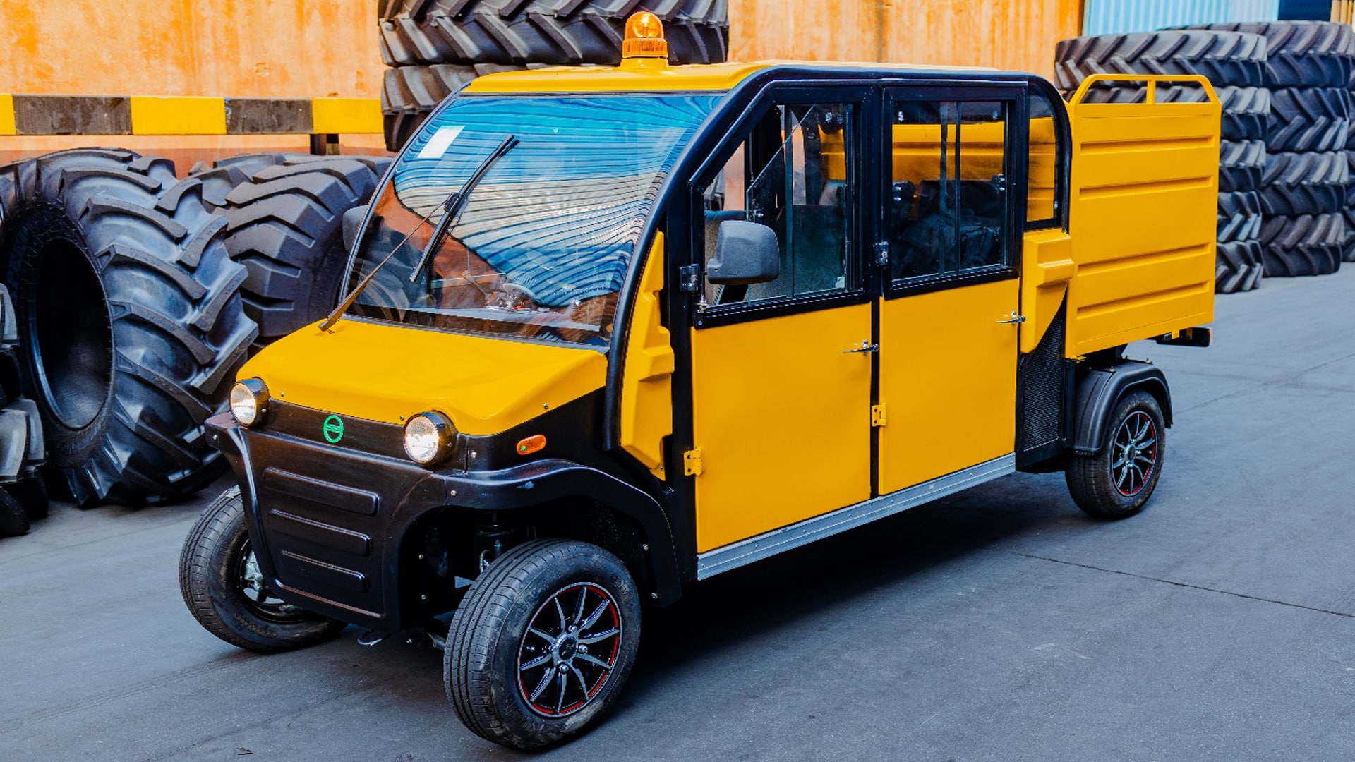 Speedways Electric unleashes Emigo UT4, redefining low-speed electric ...