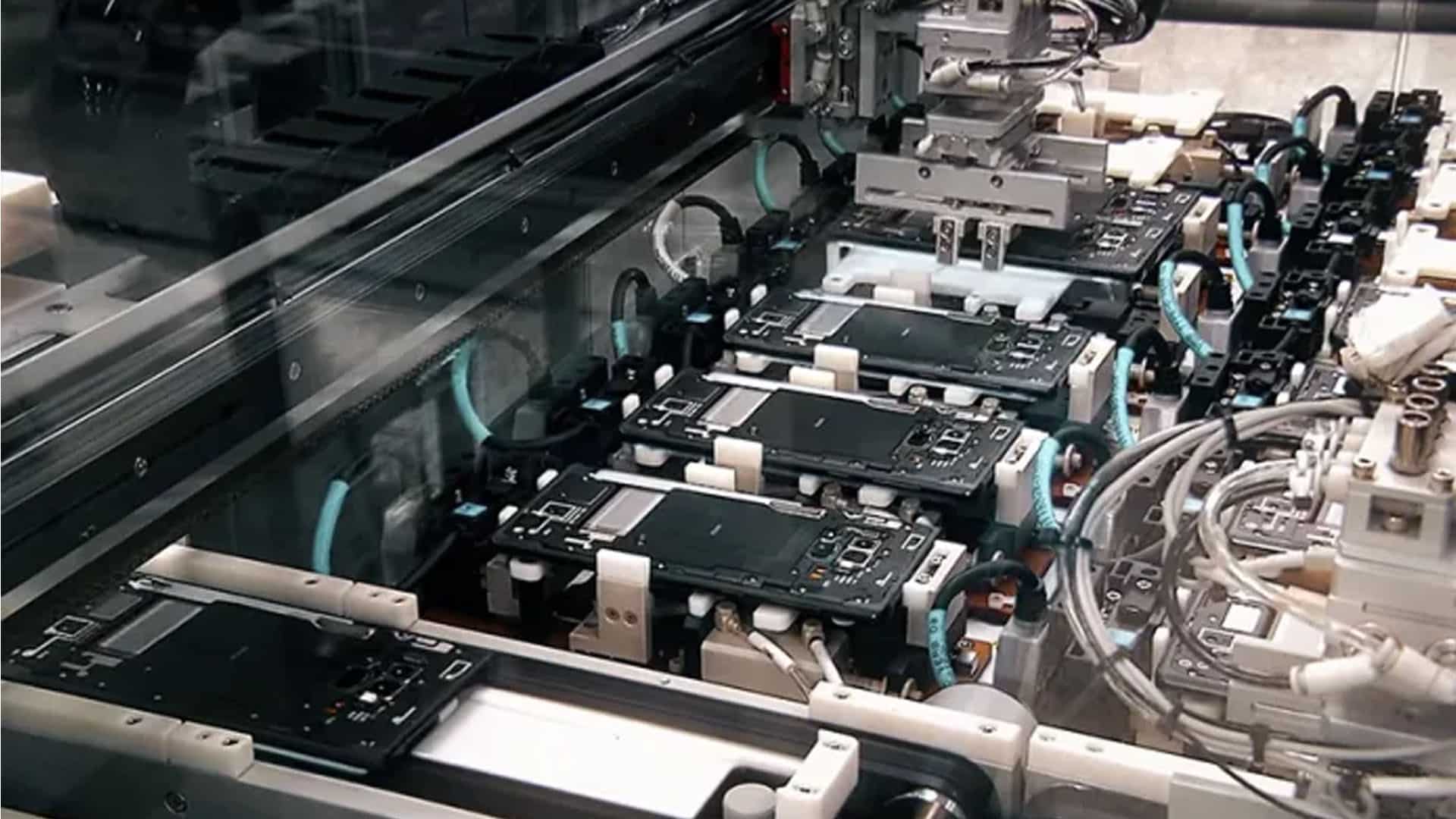 ICEA reports: Mobile manufacturing skyrockets, hits Rs 4.1 Lakh Cr in a ...