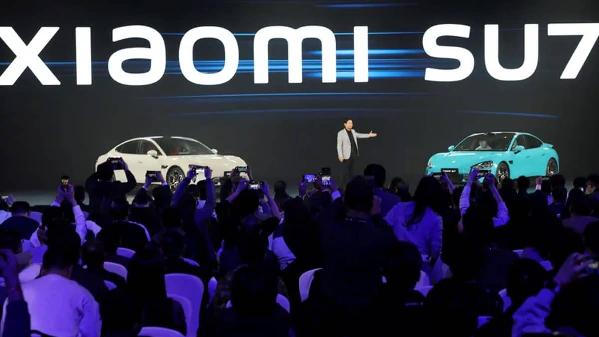 Switch Mobility hits milestone with first IeV 4 electric LCV rollout ...