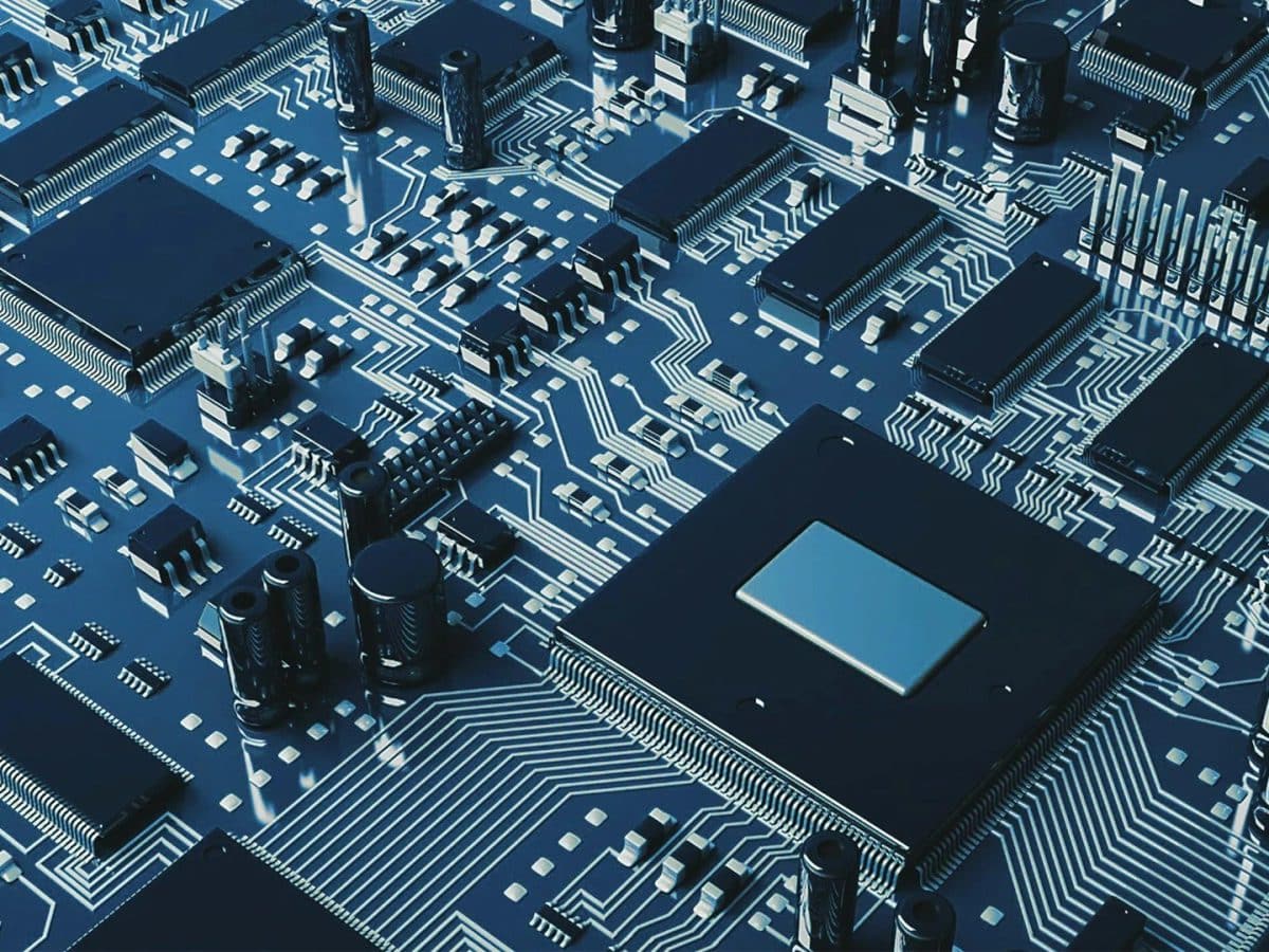 Hitachi High-Tech opens new semiconductor manufacturing facility Hitachi High-Tech opens new semiconductor manufacturing facility