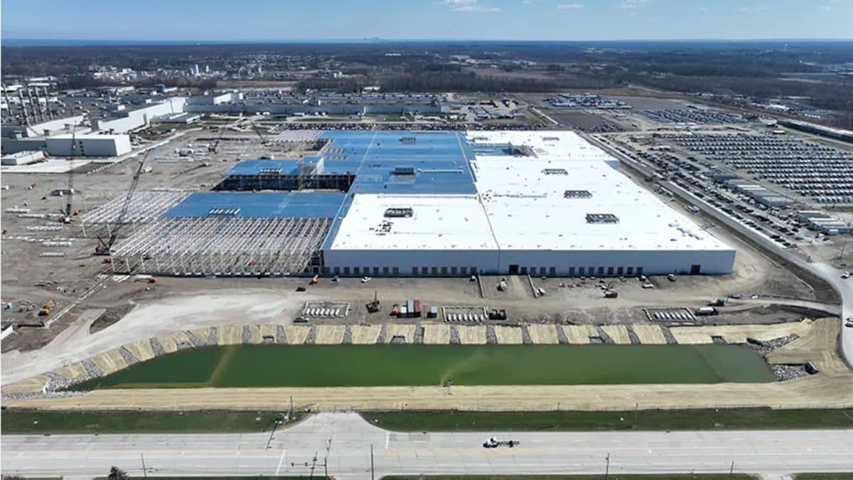 Ford revamps EV and hybrid strategy, Prepares manufacturing sites ...