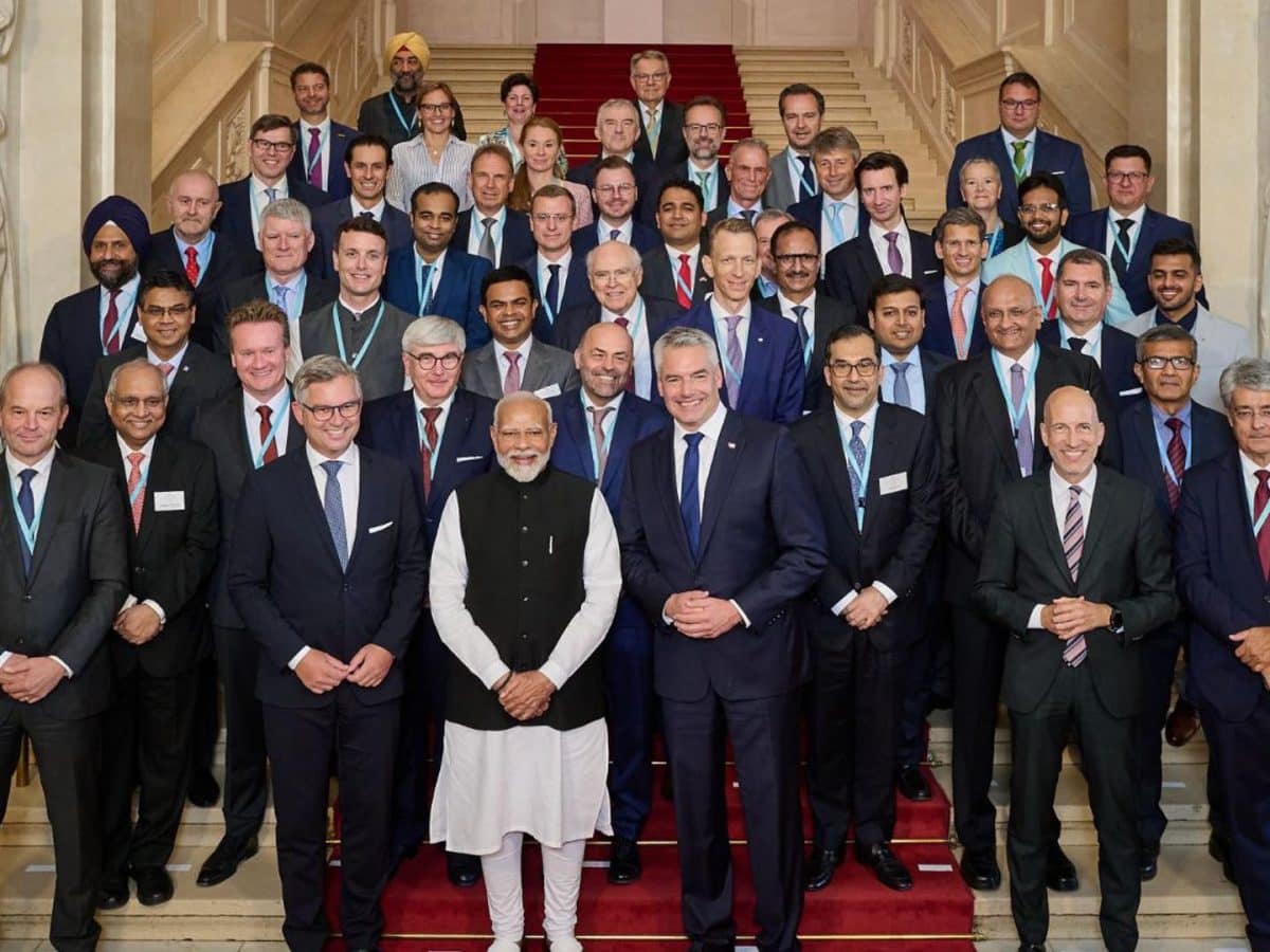 Azim Syed assumes dual role as CFO & CIRO at RHI Magnesita India ...