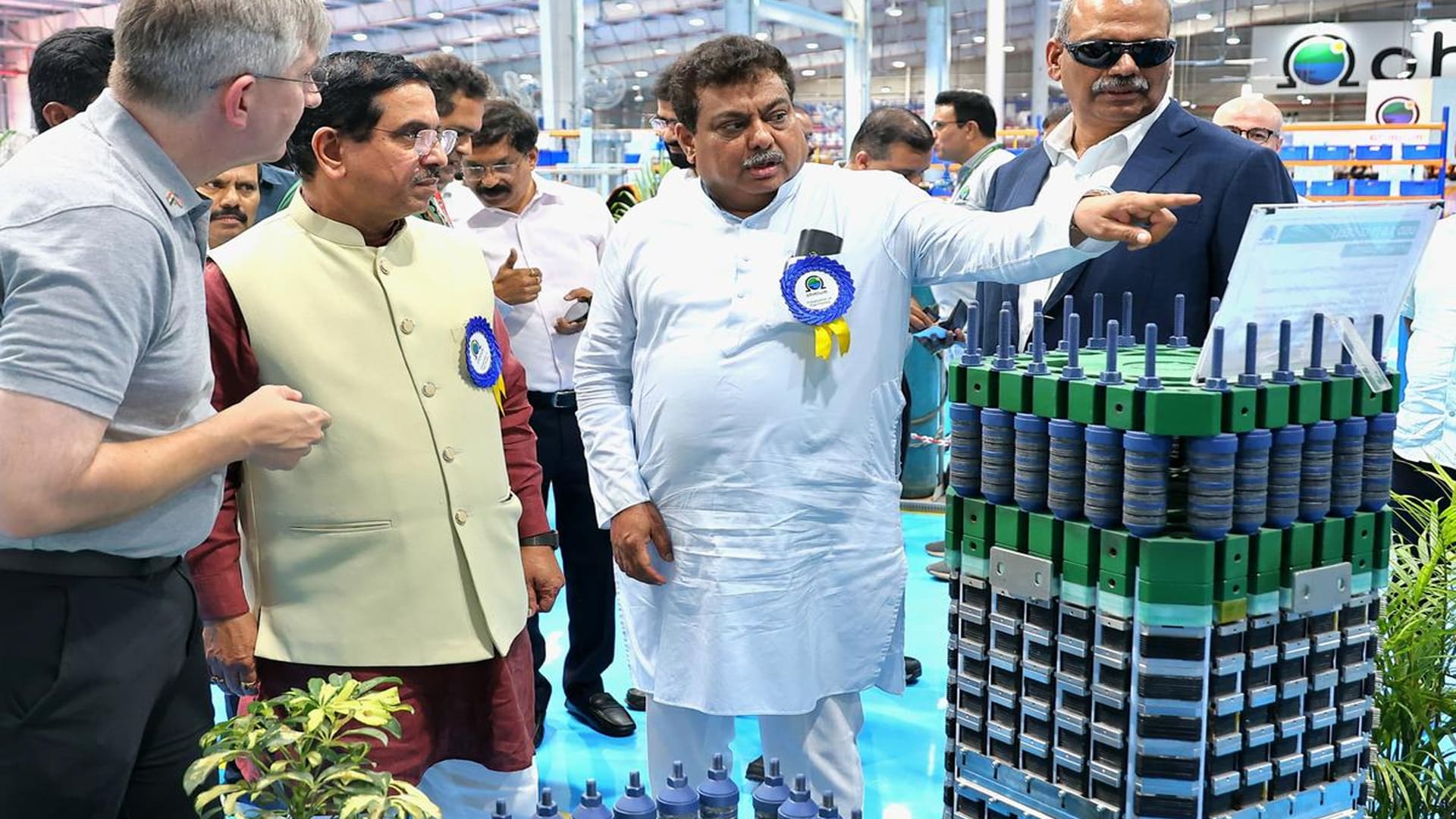 Bengaluru welcomes Ohmium’s Rs 2,000 Cr green hydrogen electrolyser ...