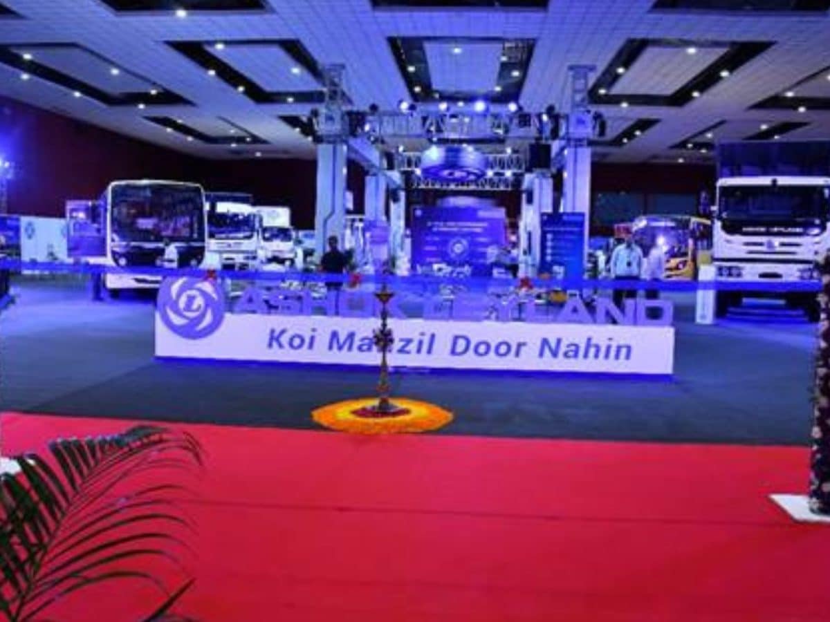 Ashok Leyland hosts mini expo in Hyderabad to showcase latest MHCV ...
