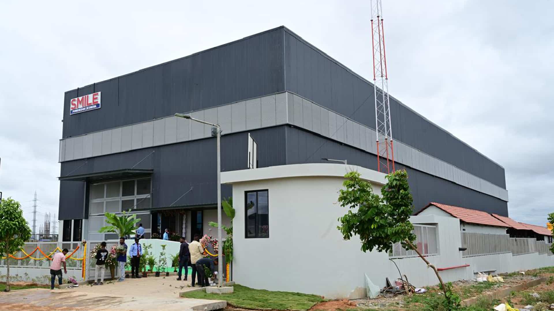 ZETWERK and SMILE Electronics partner to launch three hi-tech IT ...