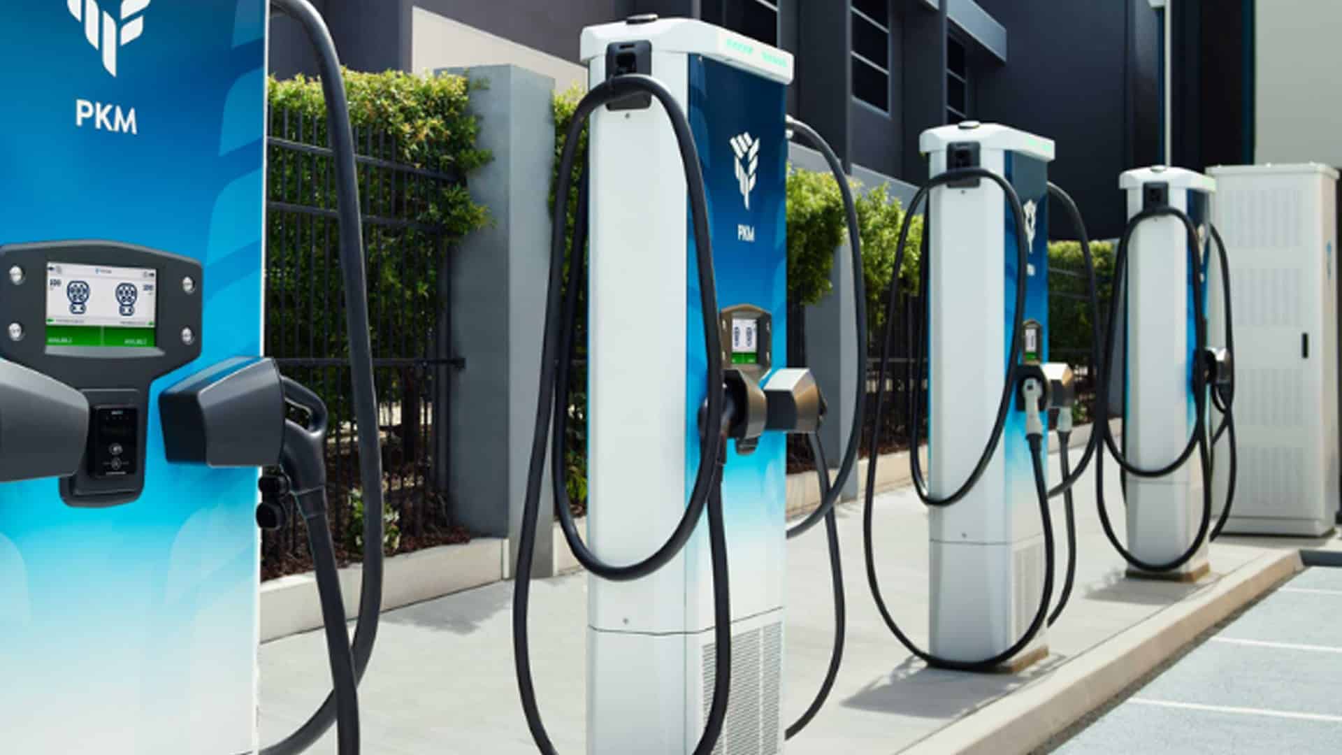FICCI report: India needs Rs 16,000 crore investment for EV charging ...