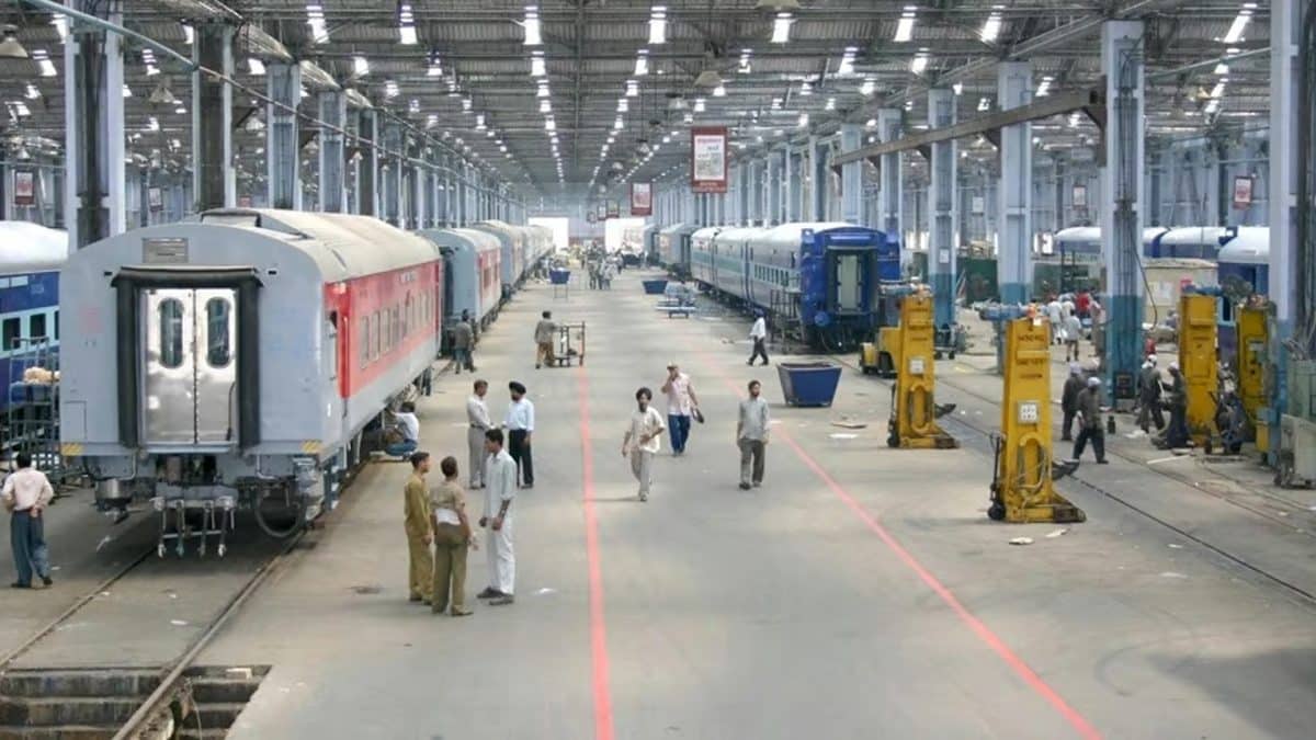 Kinet Railway launches Marathwada Rail Coach factory - Manufacturing ...