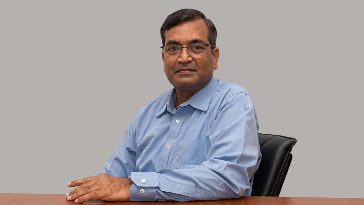 Empowering change: Engaging citizens in responsible battery disposal ...