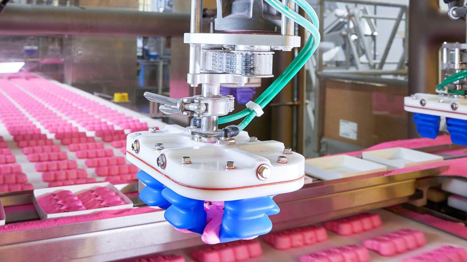 mGrip finger gripper from Schmalz fulfils the highest hygiene standards