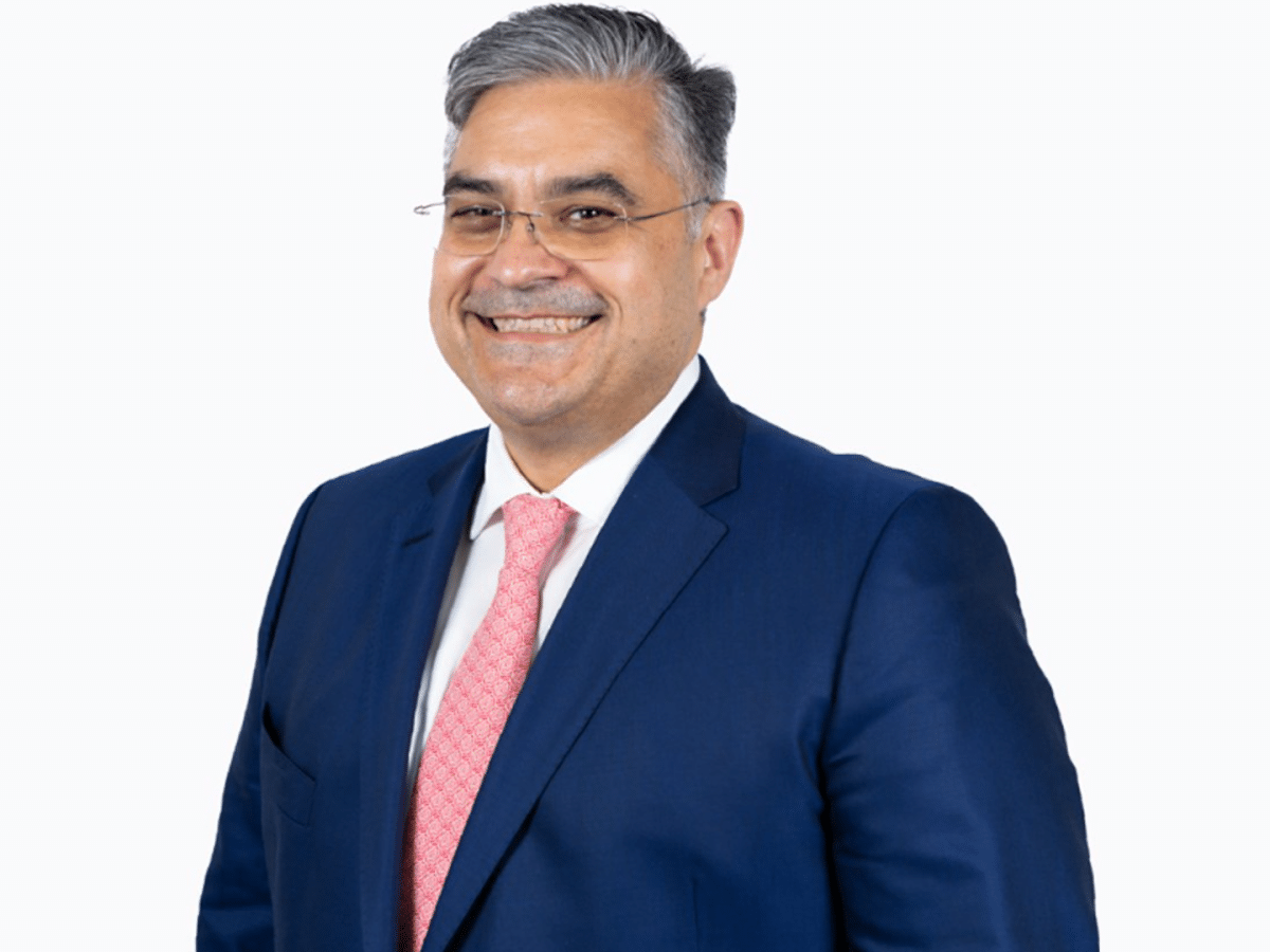 Manufacturing: A sector slow to transform faces the future ...