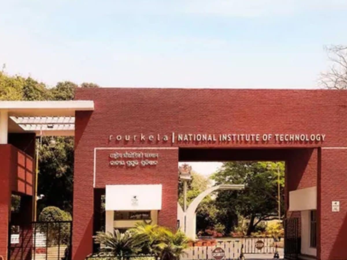 Indian mobility industry to exceed $600bn by 2030: Google and BCG ...