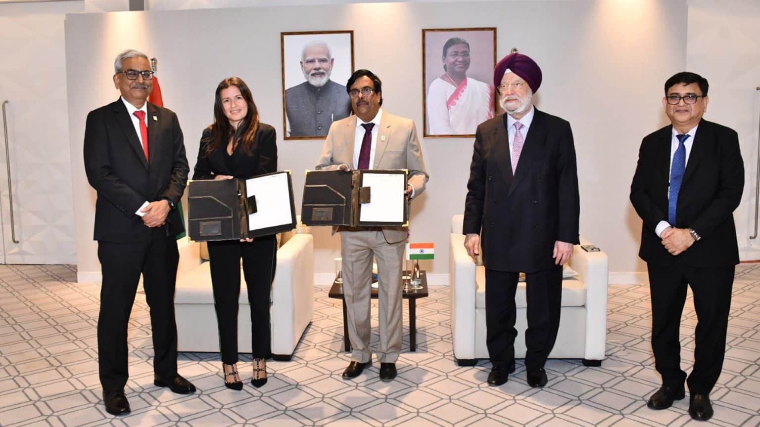 BPCL partners with Eco Wave power to advance wave energy