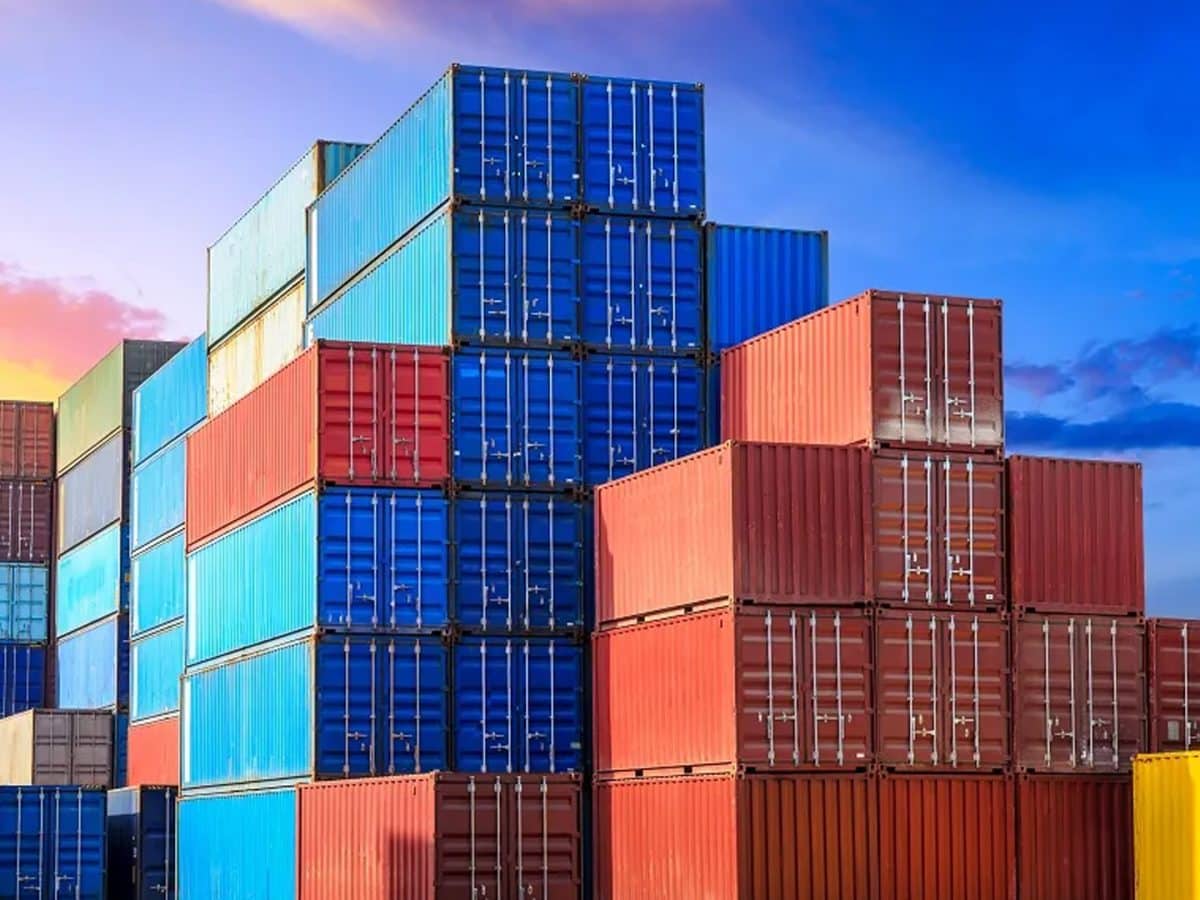 Long-term contracts in container logistics? Experts warn