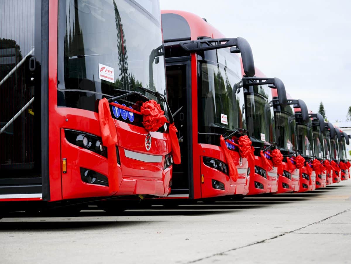 Golden Dragon delivers Serbia’s first buses with FPT engines