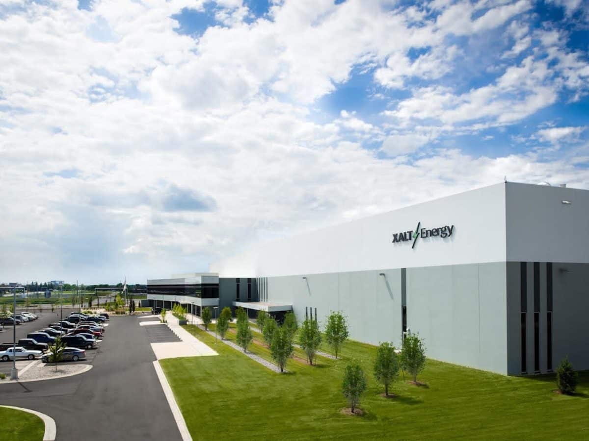 The dawn of agentic autonomy: defining the 2026 smart factory